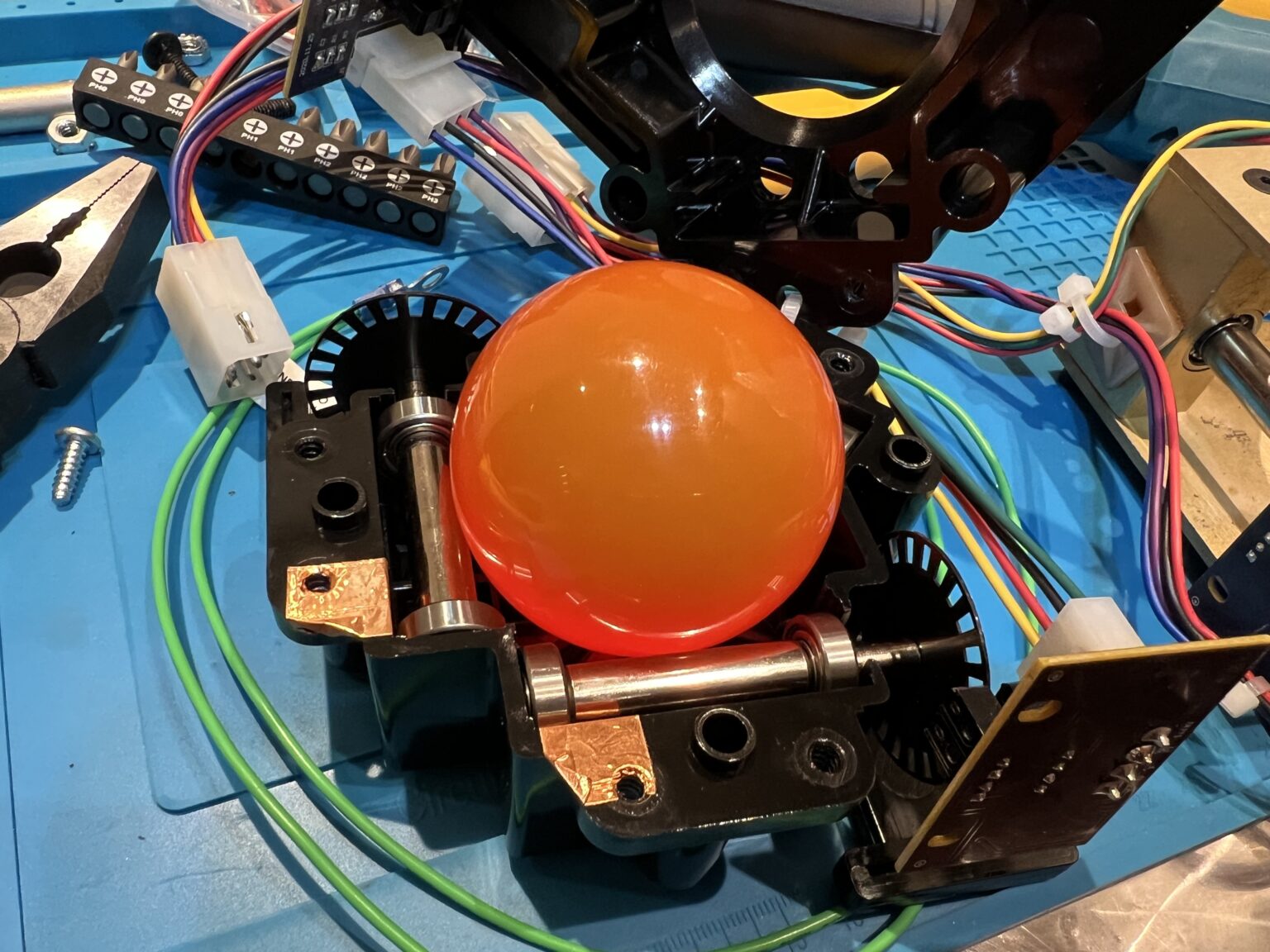 Missile Command #11: Segunda Trackball e Iluminação LED - AntonioBorba.com